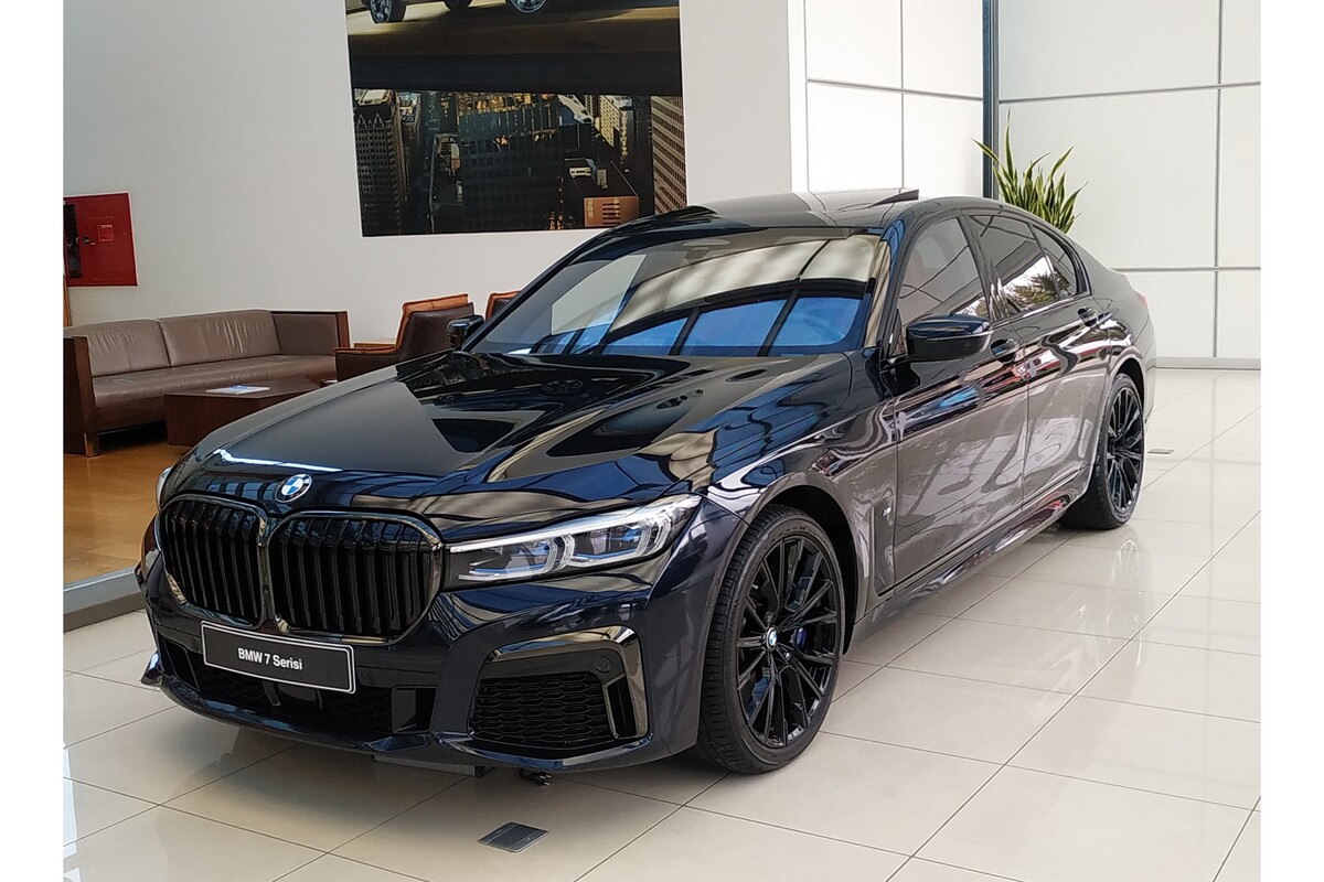Yeni BMW 730i Sedan M Excellence 2020 Model Benzin Otomatik #221679